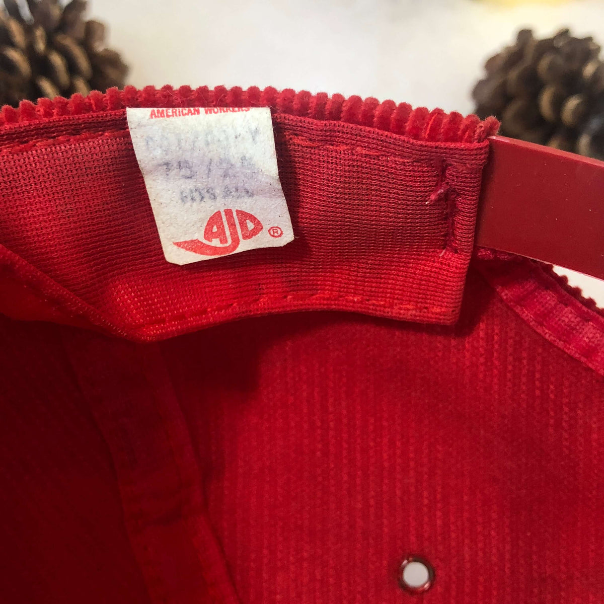 Vintage 90s Marlboro Cigarettes Racing Corduroy AJD Snapback Hat – 🎅 ...