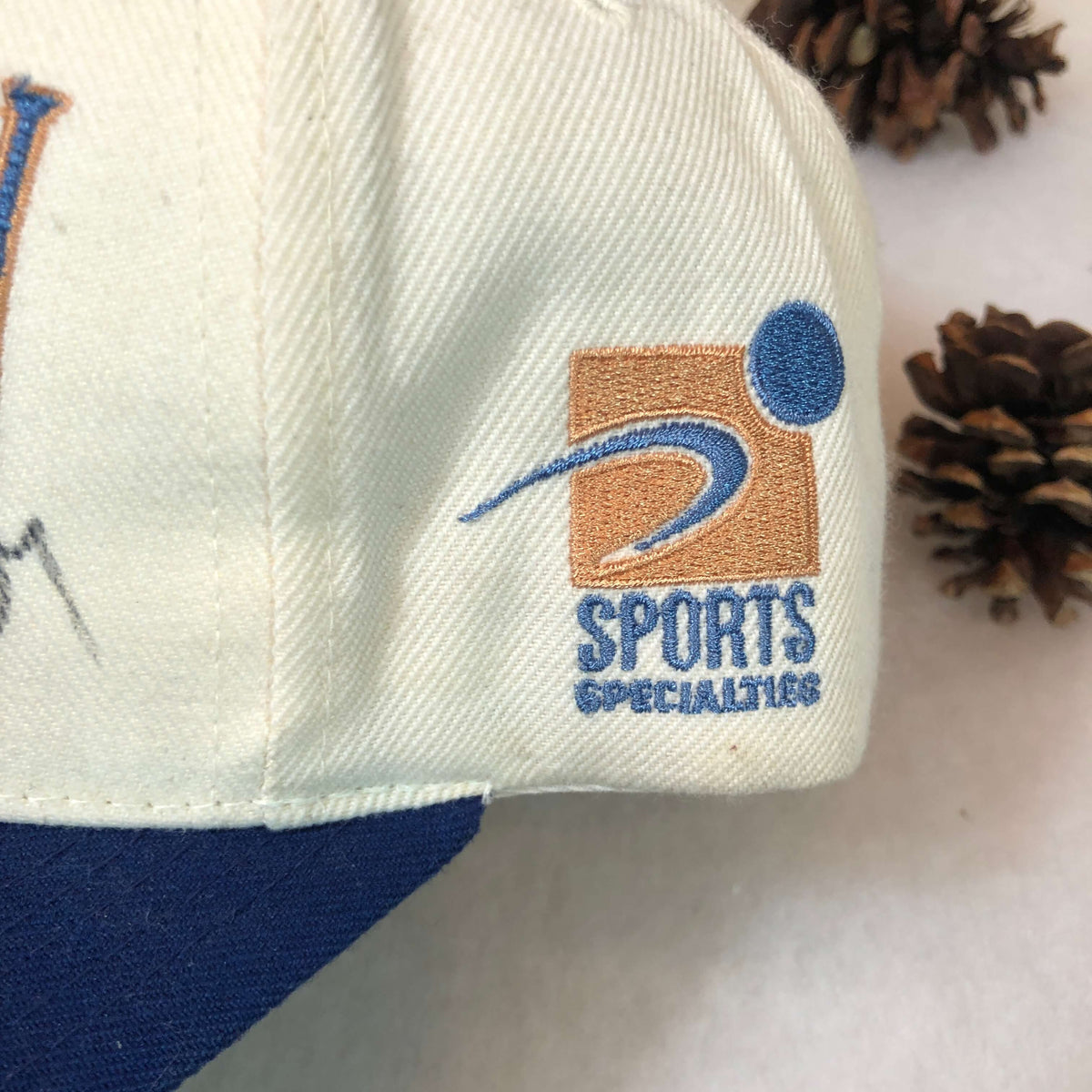 Vintage NHL Washington Capitals Sports Specialties Laser Snapback Hat ...