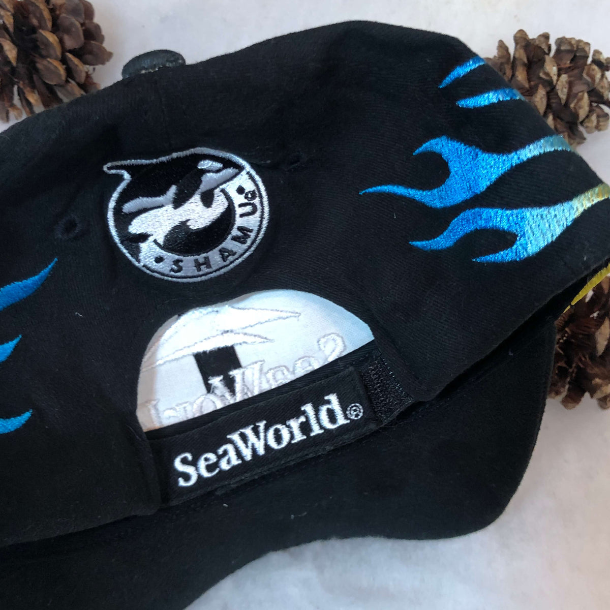 SeaWorld Adventure Parks Flame Strapback Hat – 🎅 Bad Santa
