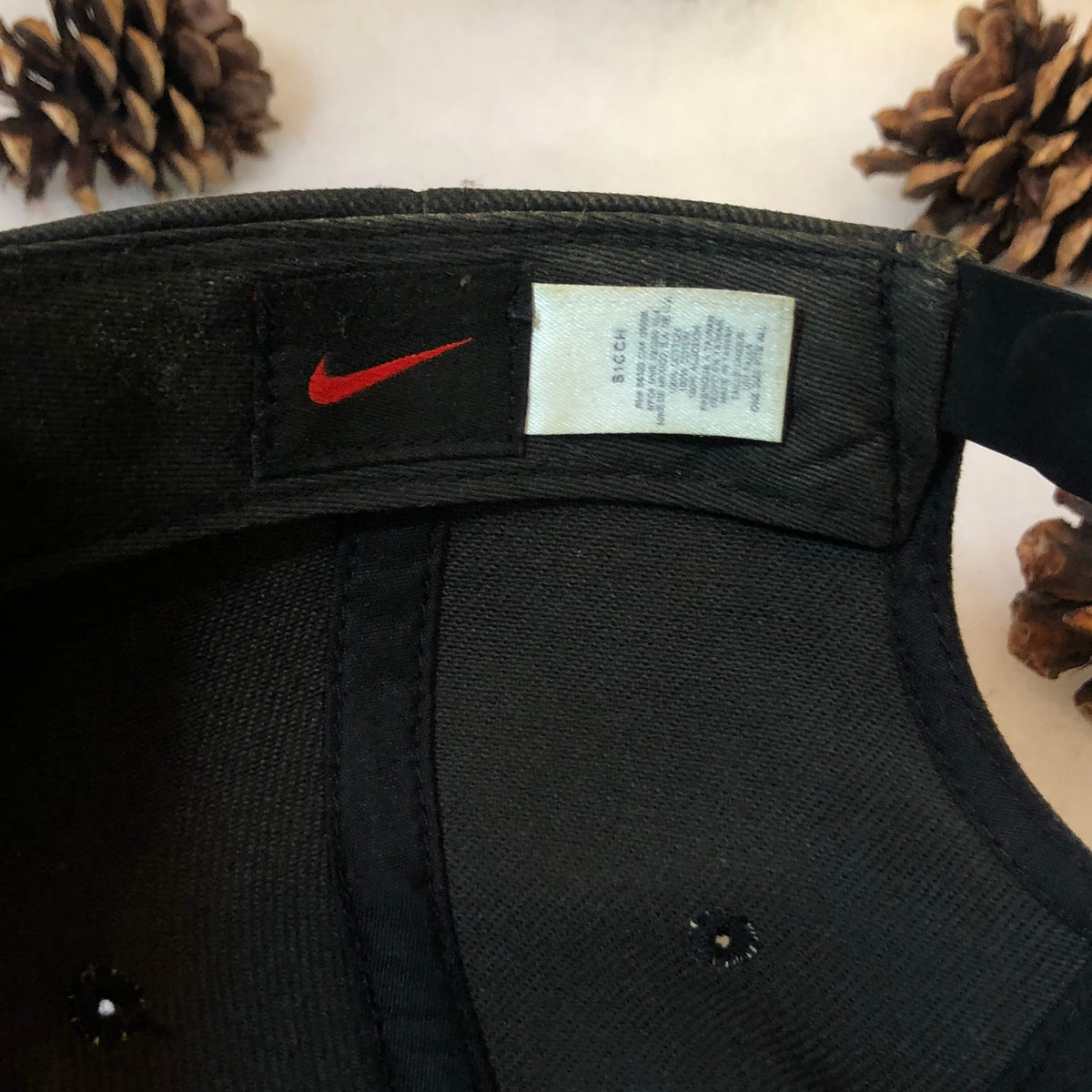 Vintage Nike Swoosh Snapback Hat – 🎅 Bad Santa